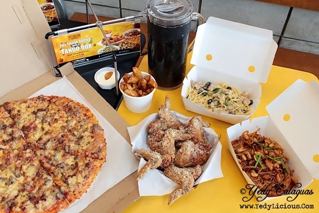 Yellow Cab Pizza Co.: Christmas Fleet Tango Box | YedyLicious Manila ...