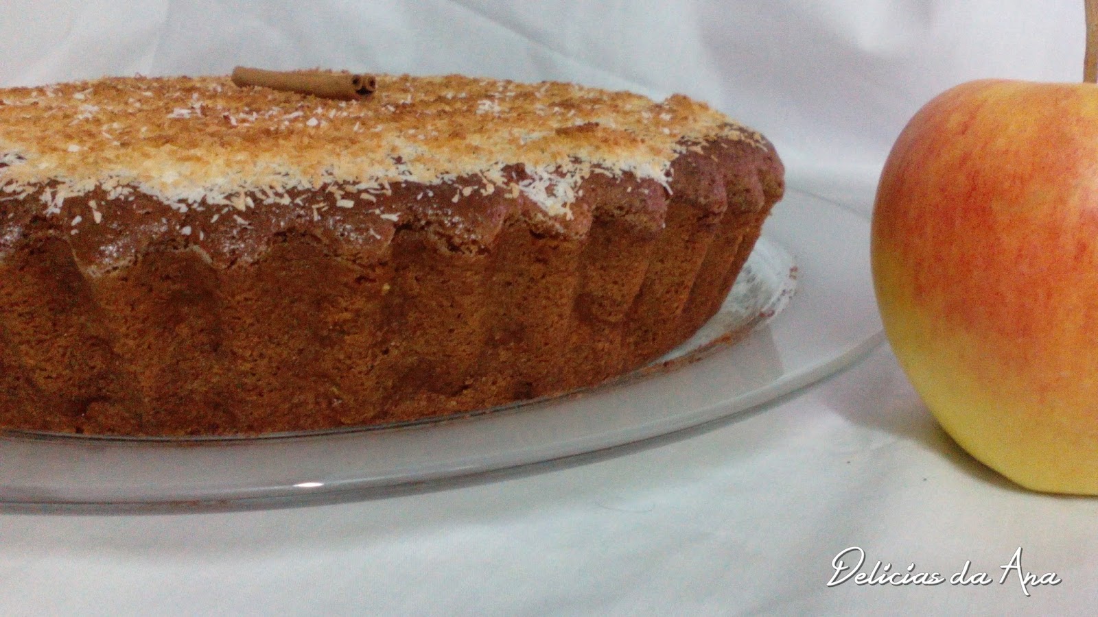 Delicias da Ana: Bolo de maça e coco