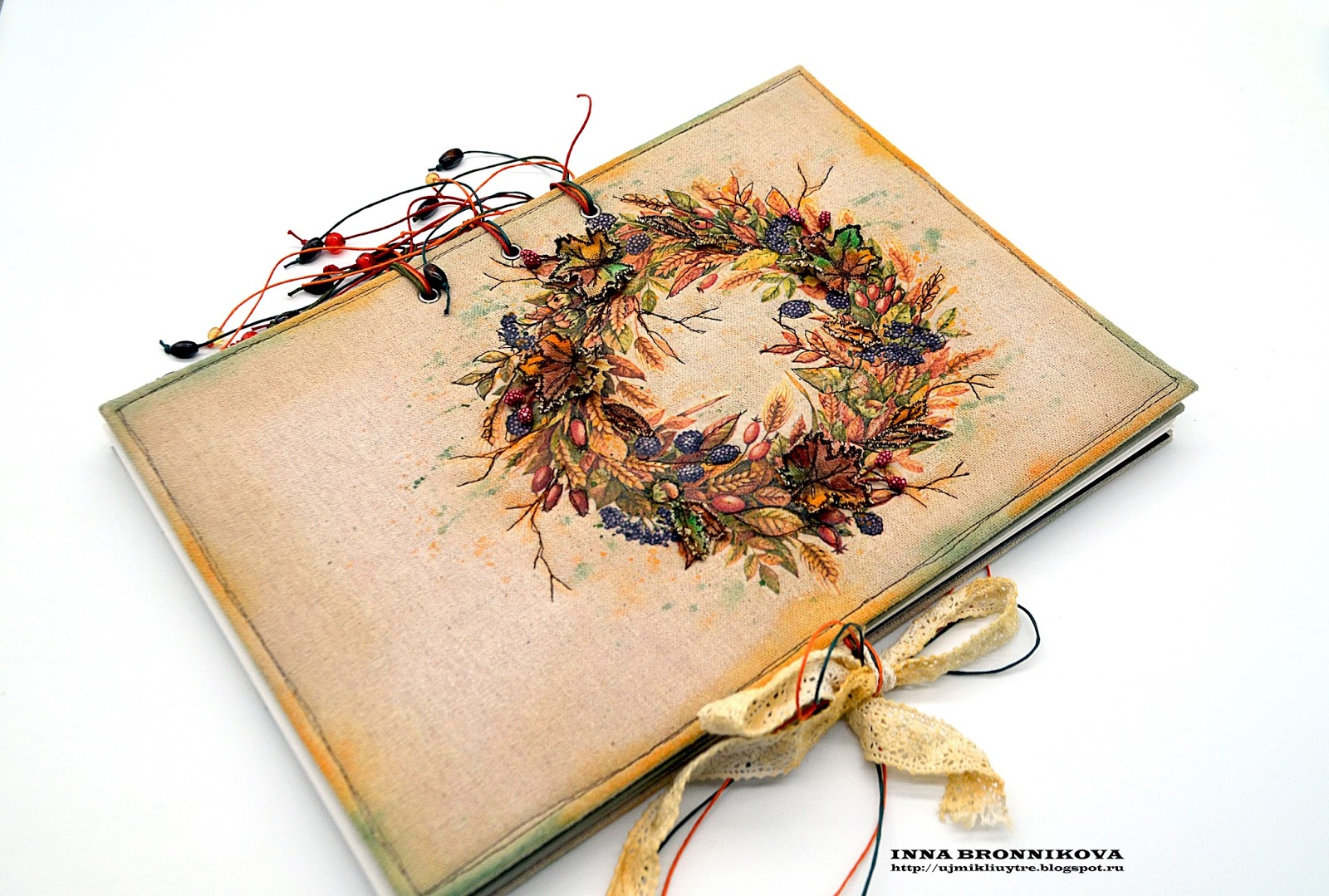 Mini Album Makers Challenge: October Mini Album Tutorials and Challenge