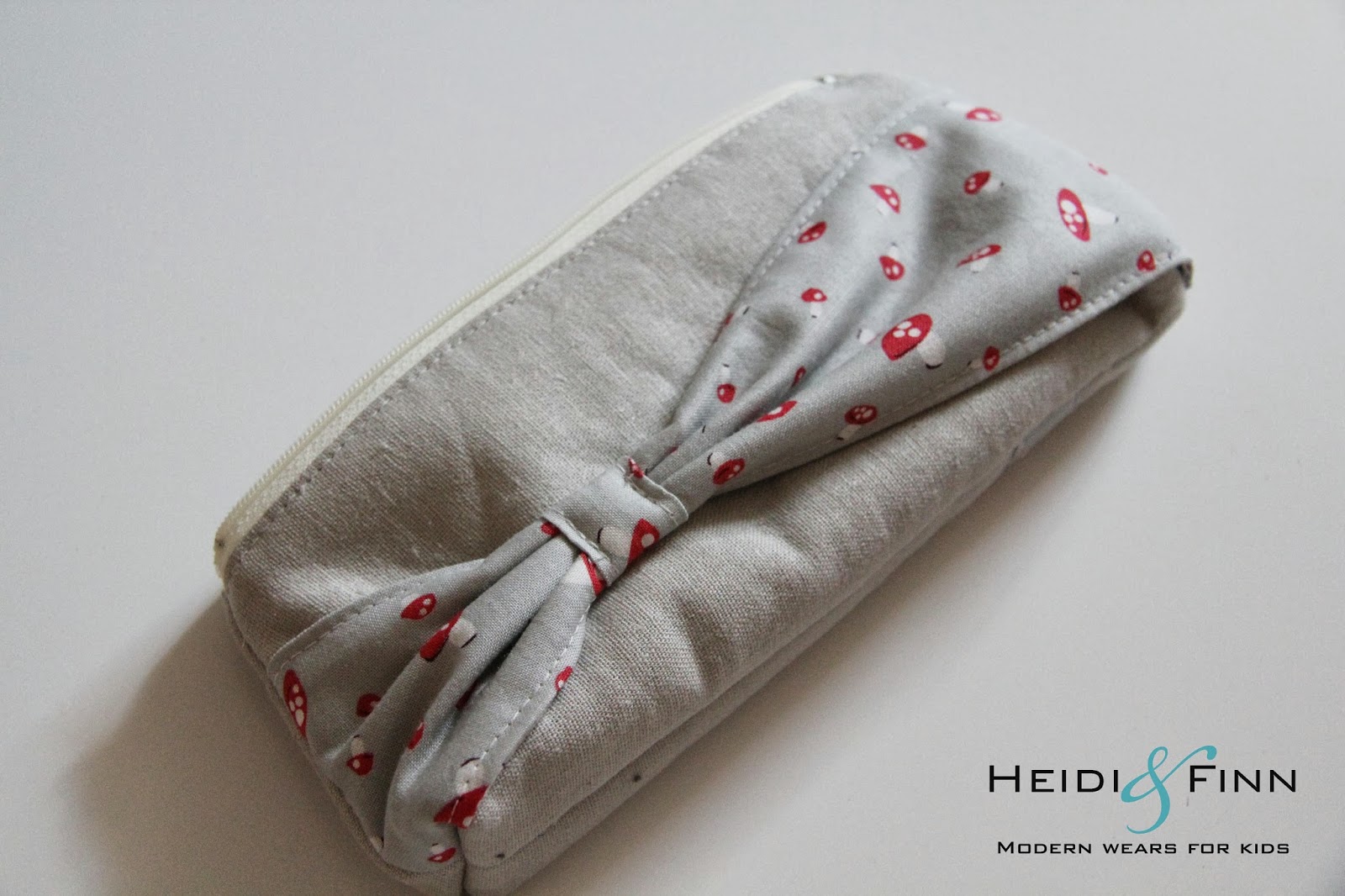 HeidiandFinn modern wears for kids: Pencil case Tutorial and free pattern
