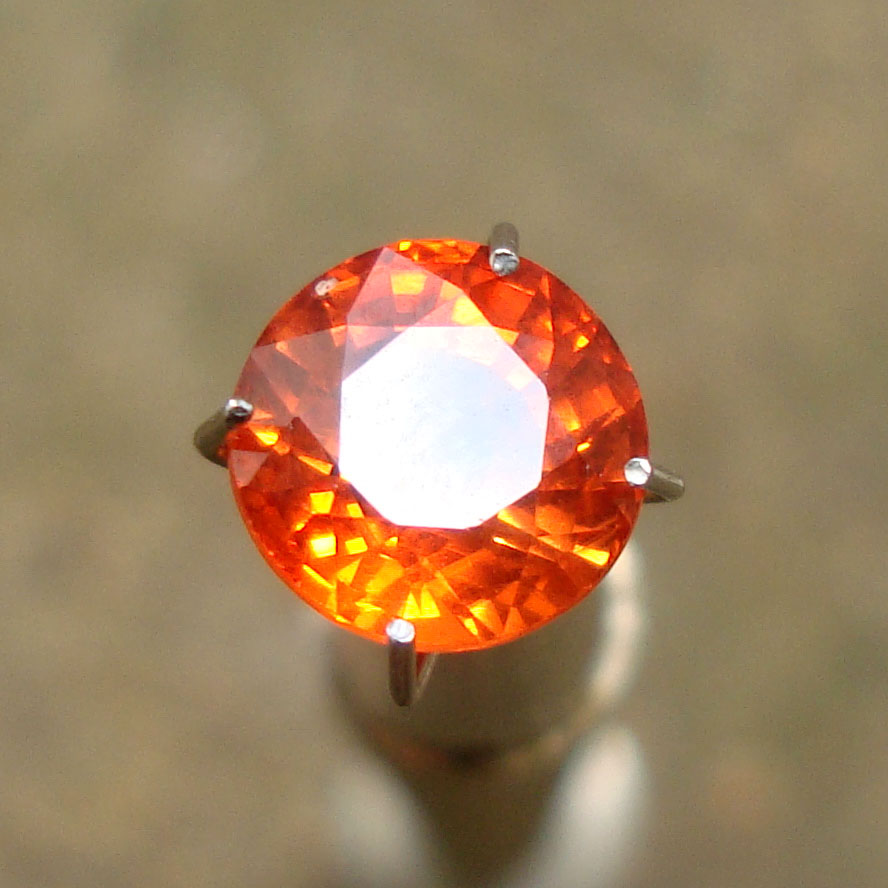 Natural Padparadscha SapphireTerjual Jual Batu Permata| Mulia| Agate| Asli