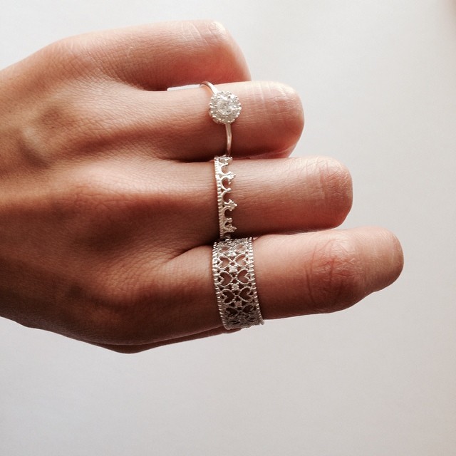 Alllick: 34 Jewelry Guide for the Workplace