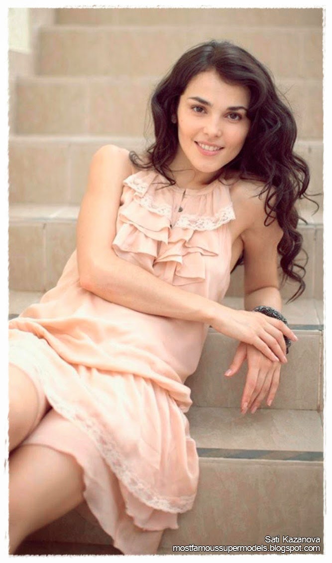 Supermodel Sati Kazanova - Most Famous Supermodels of All Time