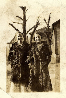 Cubbage Genealogy: Fearless Females - Girlfriends!