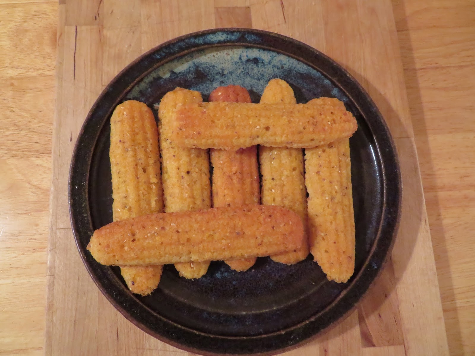 Mystery Lovers' Kitchen: Thanksgiving Corn Sticks