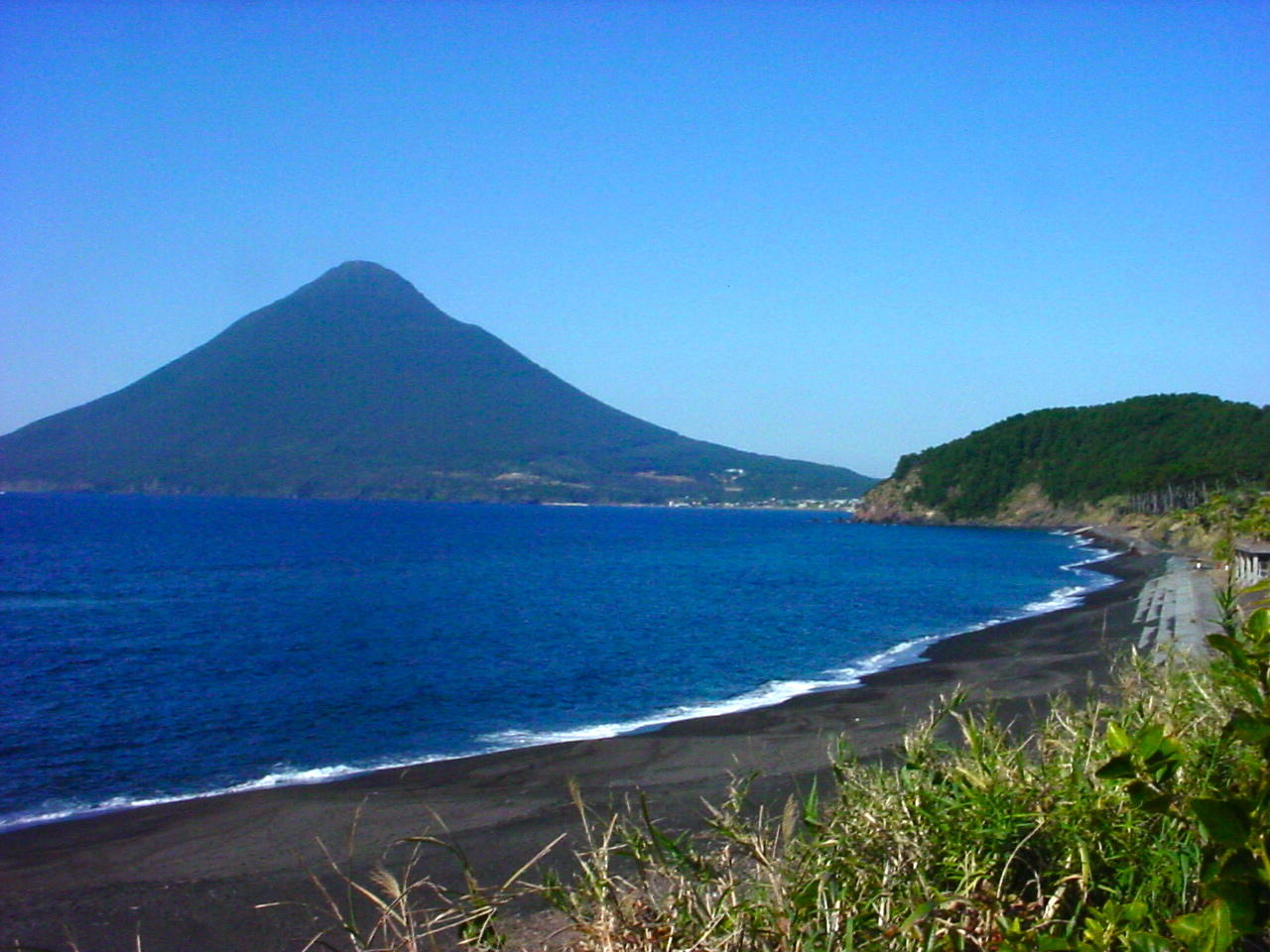 Explore JAPAN with Japanese tour leader : Ibusuki Hot Springs