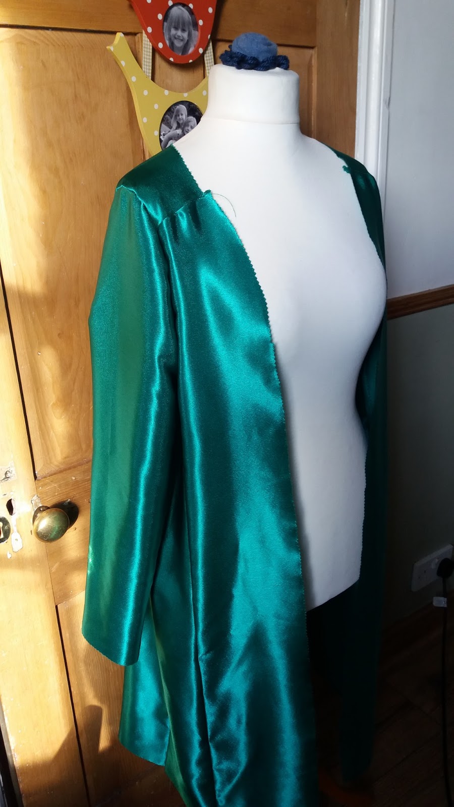 Three Stories High: Diary of a #vintagepledge Coat Challenge