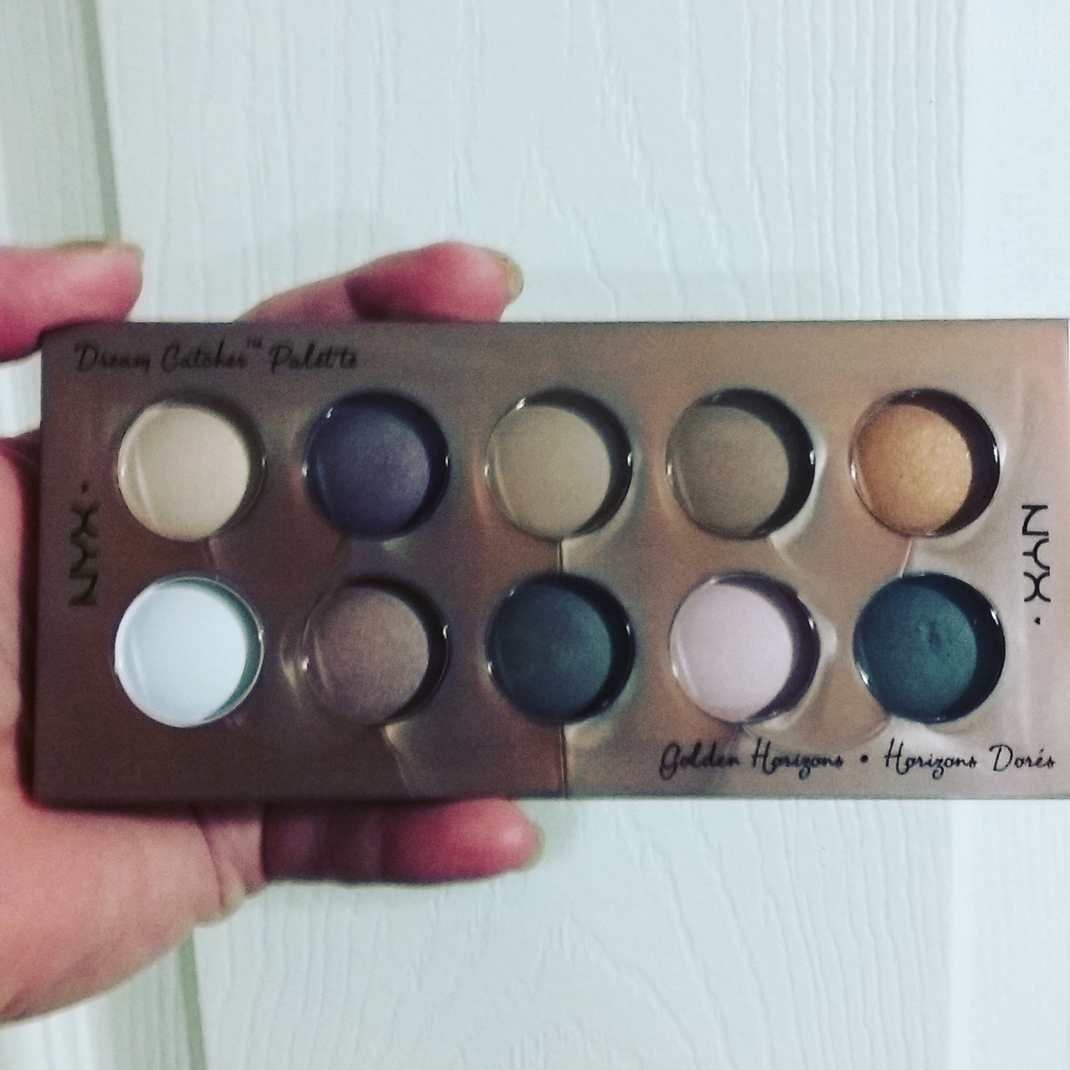 Devastatingly Beautiful Life: NYX Dream Catcher Palette in Golden Horizons Devastatingly Beautiful Life: NYX Dream Catcher Palette in Golden Horizons