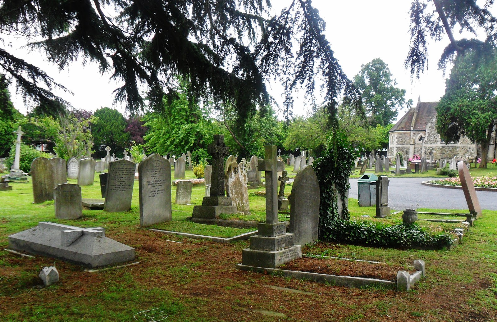 Goffniks Gruesome Graveyard Guide: London Road Cemetery
