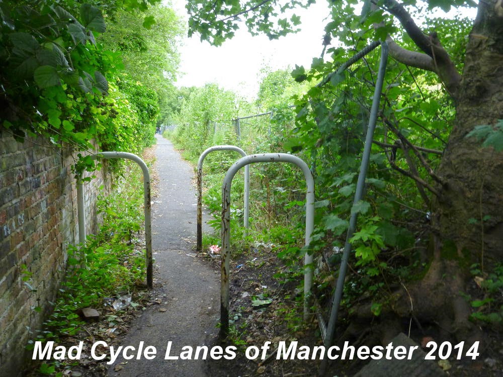 Mad Cycle Lanes of Manchester: Roe Green Loopline 3, M61 to Bolton