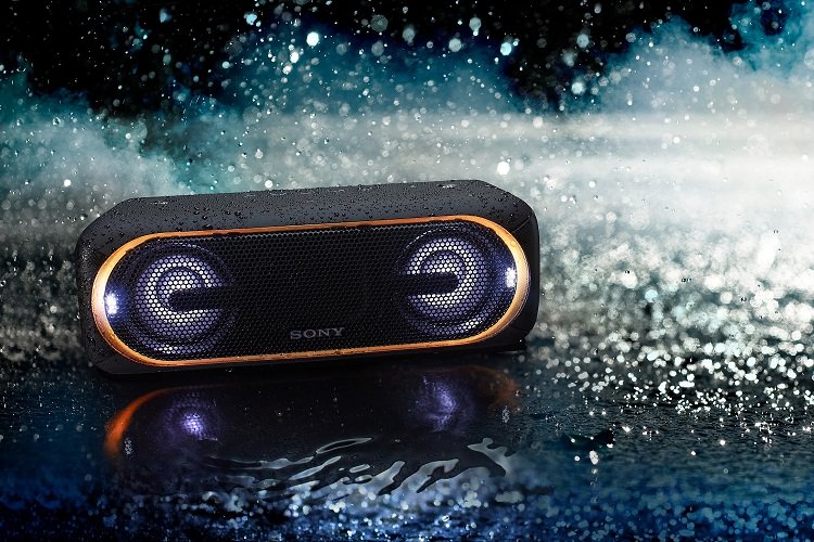 goodgeek: SONY lounch extra bass spiker and head phone