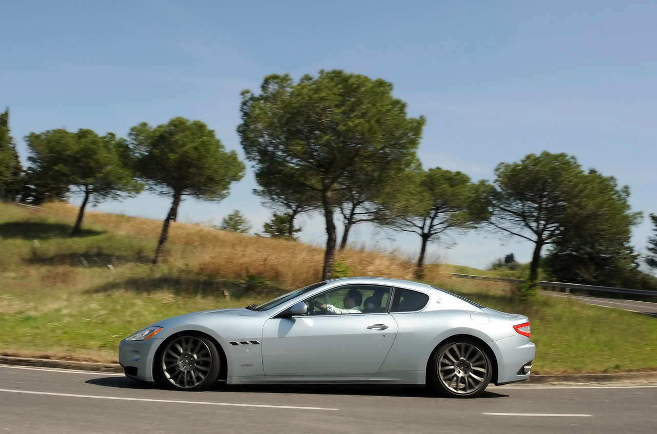 Maserati Gran Turismo S Side View Wallpaper | Free Wallpaper In Here