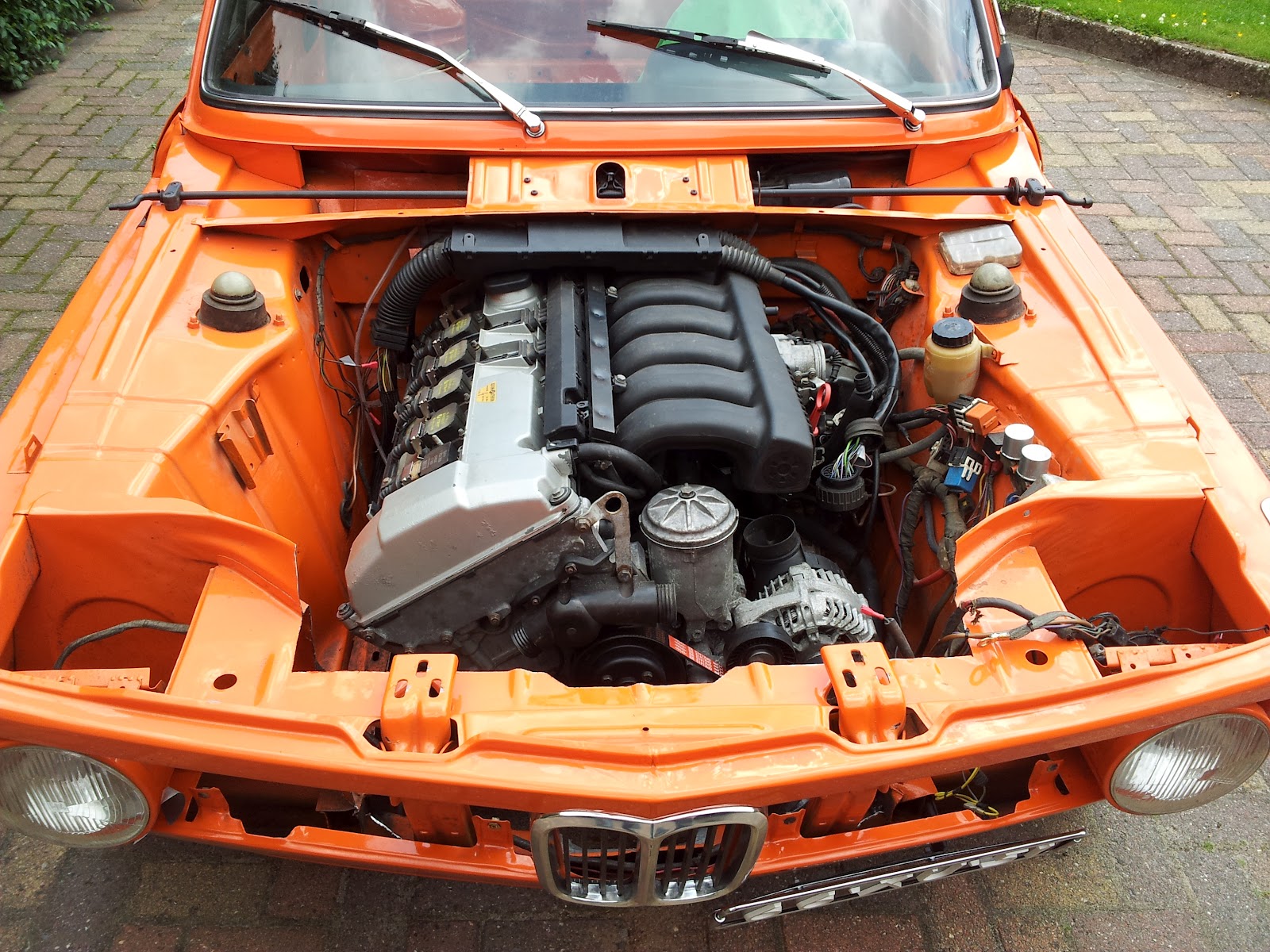 BMW 2002 Restoration and M50 24V Conversion / Umbau