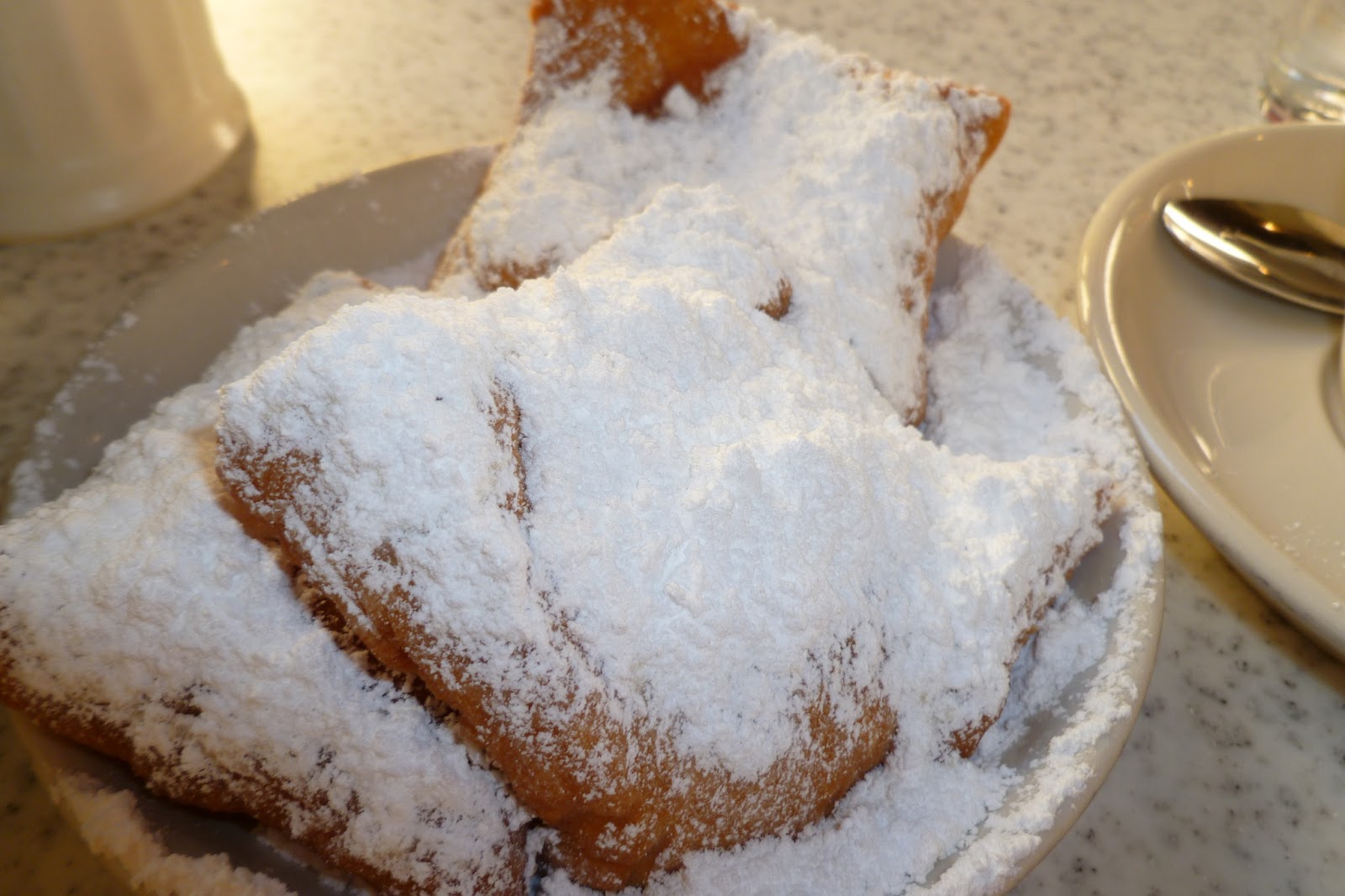 The Pastry Chef's Baking: New Orleans, Day 2 - Beignets at Cafe du Monde