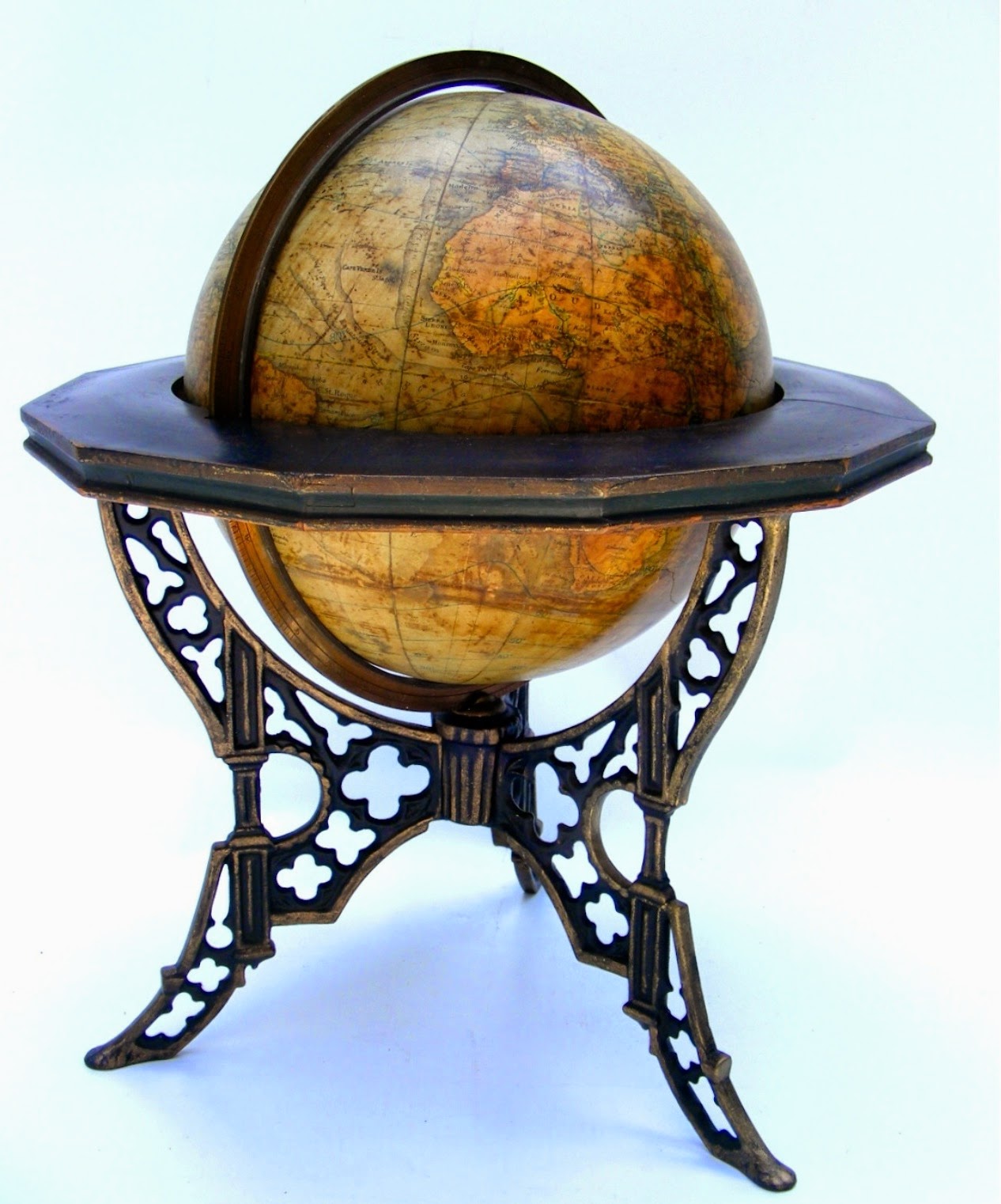 Collecting Antique and Vintage Globes: 2014