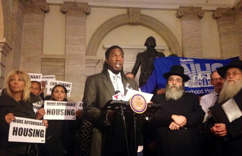 UJO Weekly Column in Der Yid: 2014