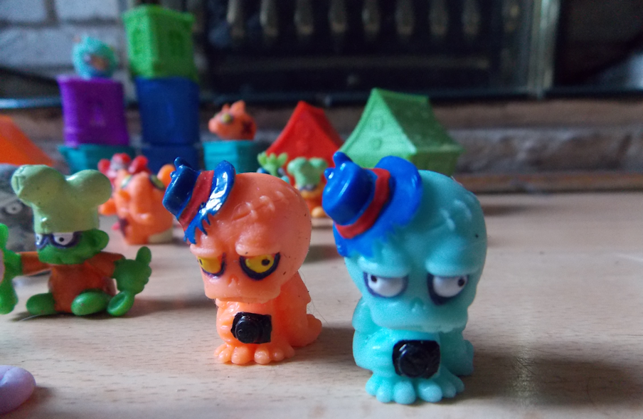 Zomlings Series 2 Checklist Clipart