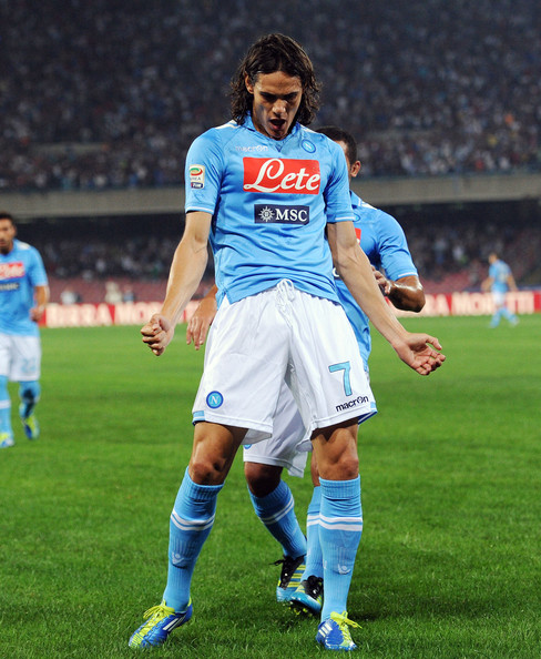 not even oriundo- calcio without citizenship: Napoli Roar with Cavani