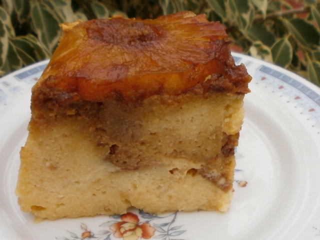 Luzmary y sus recetas caseras: PUDIN DE RESTOS DE PAN Y BIZCOCHO CON PIÑA