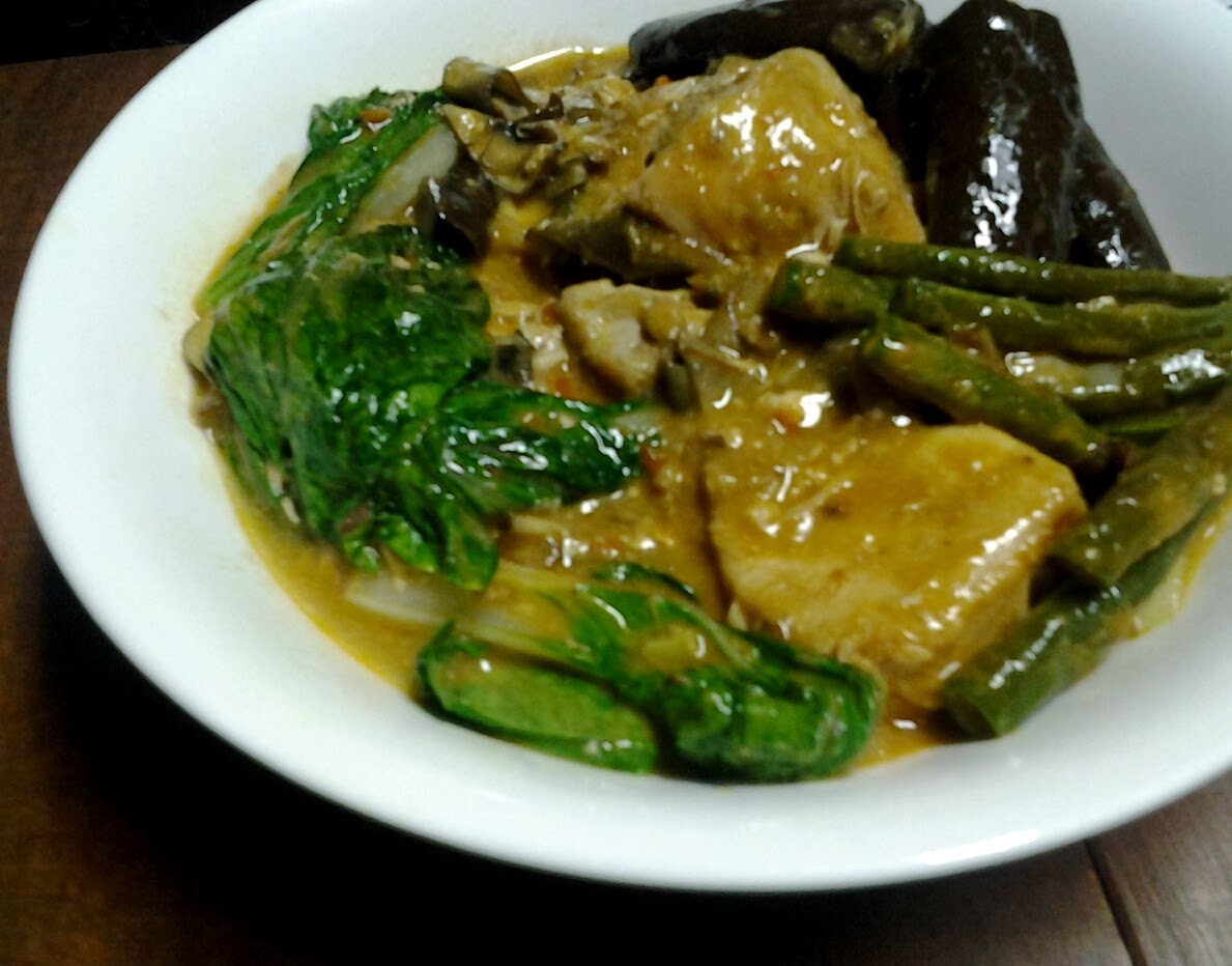 Chicken Kare-Kare