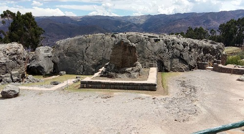 Complejo Arqueológico de Qenqo - Kenko en Cusco