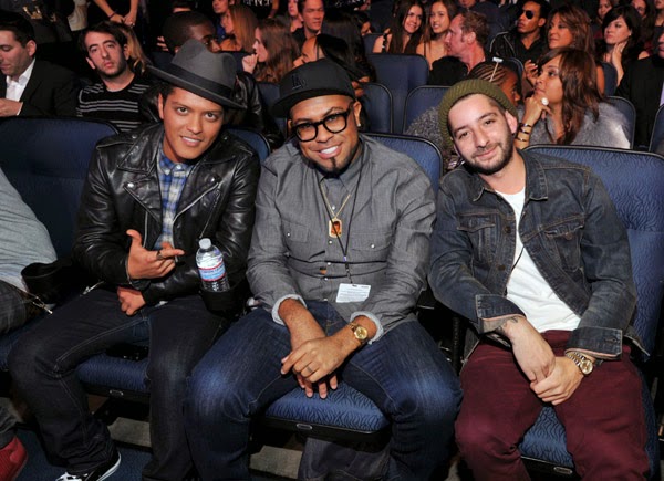 BRUNO MARS & HOOLIGANS: curiosidades