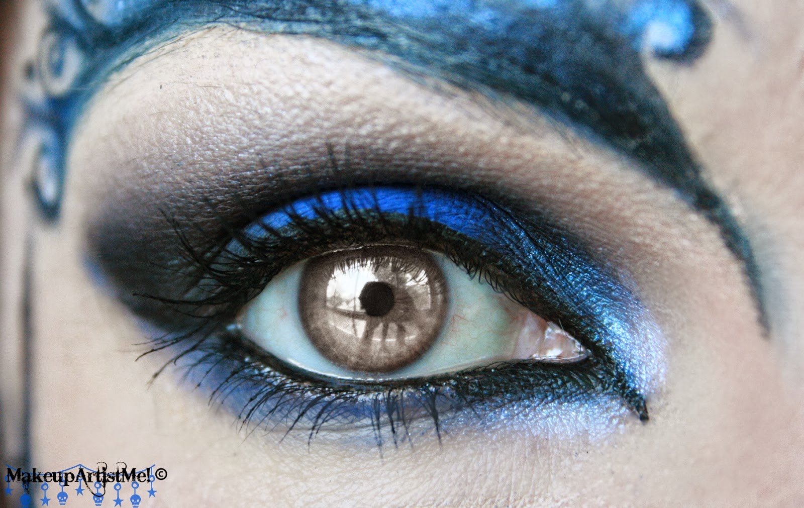 Blue Secret- blue masquerade makeup tutorial