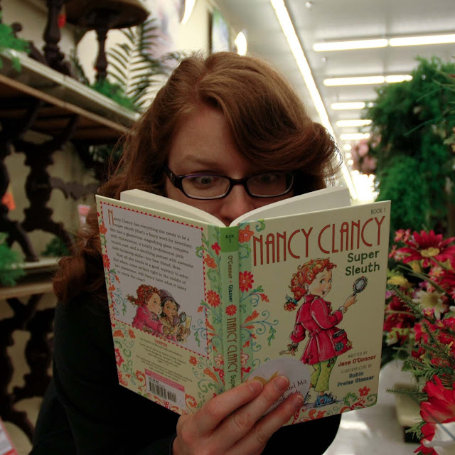 Brain Jail: February Book Review: Fancy Nancy: Nancy Clancy, Super Sleuth