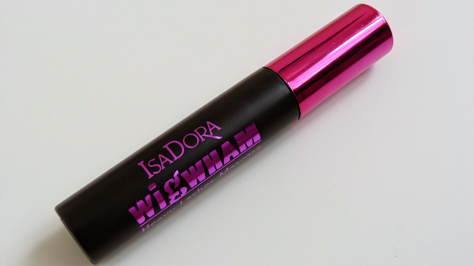 The Beauty Highlights: Isadora Wig Wham Heavy Lashes Mascara Review