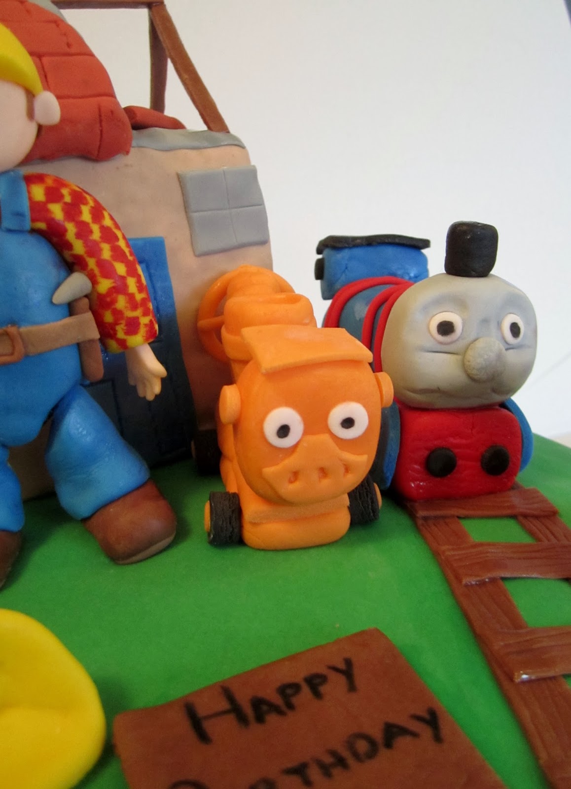 Cakes...Or Something Like That: Bob the Builder and Thomas the Train ...