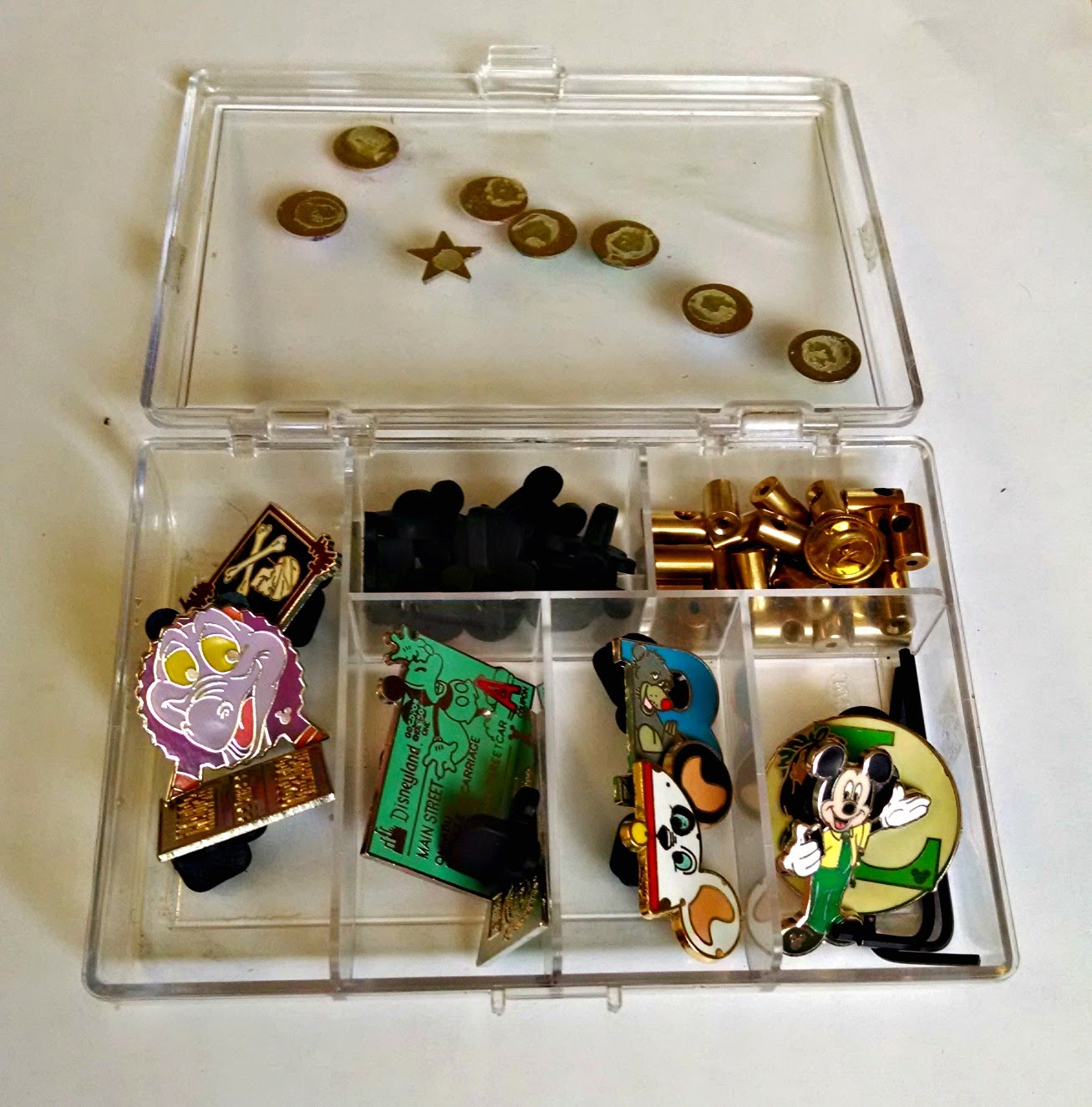 Finding BonggaMom: Inexpensive ways to store Disney trading pins