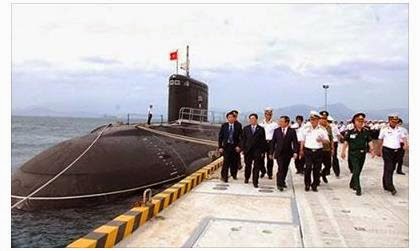 Hla Oo's Blog: Burma Navy’s First Sub Left St. Petersberg For Rangoon?