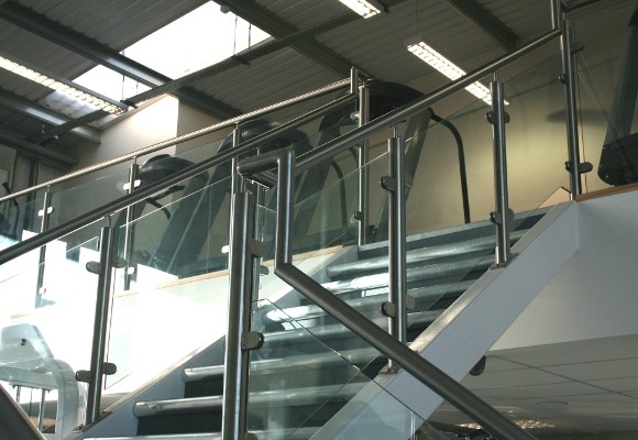 Ambulant Staircase Design For Home