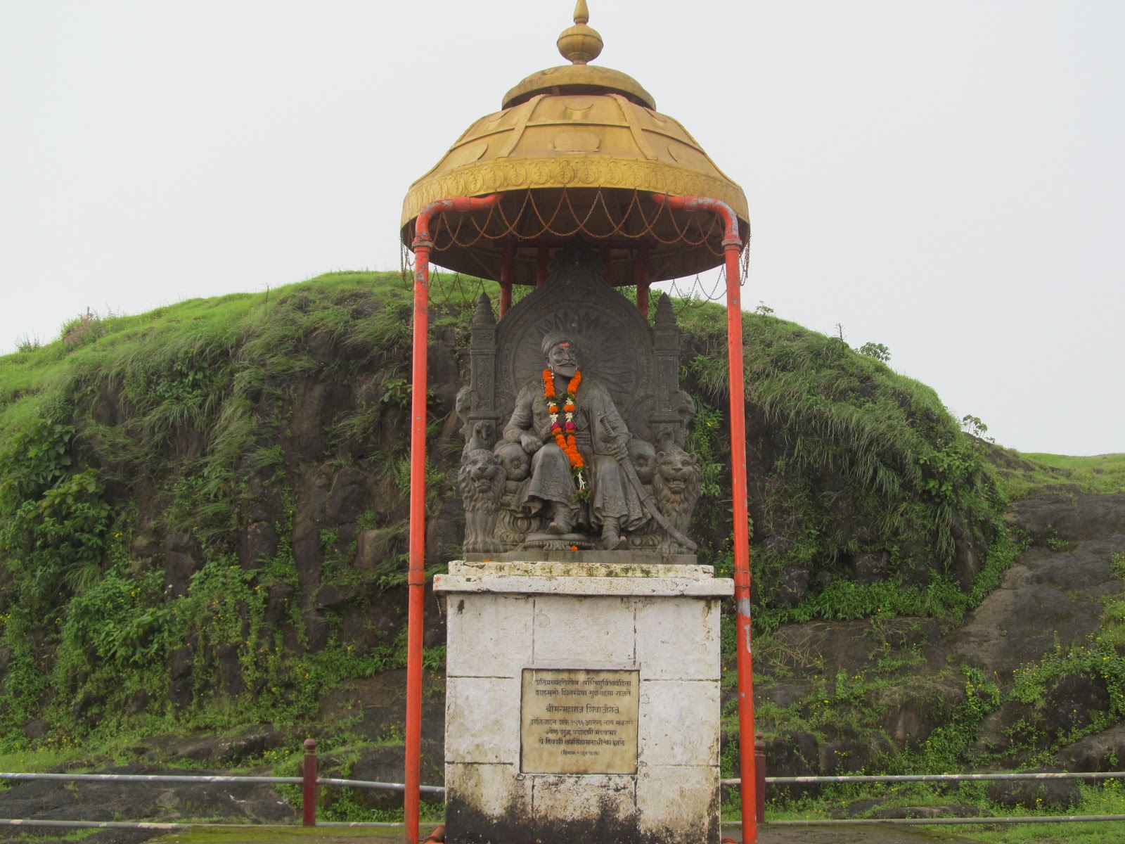 Raviteja Palanki Photography Blog: My first Fort visit in Pune ...