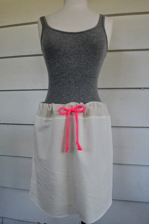WobiSobi: Sweatshirt Re-style, Drawstring Skirt DIY.