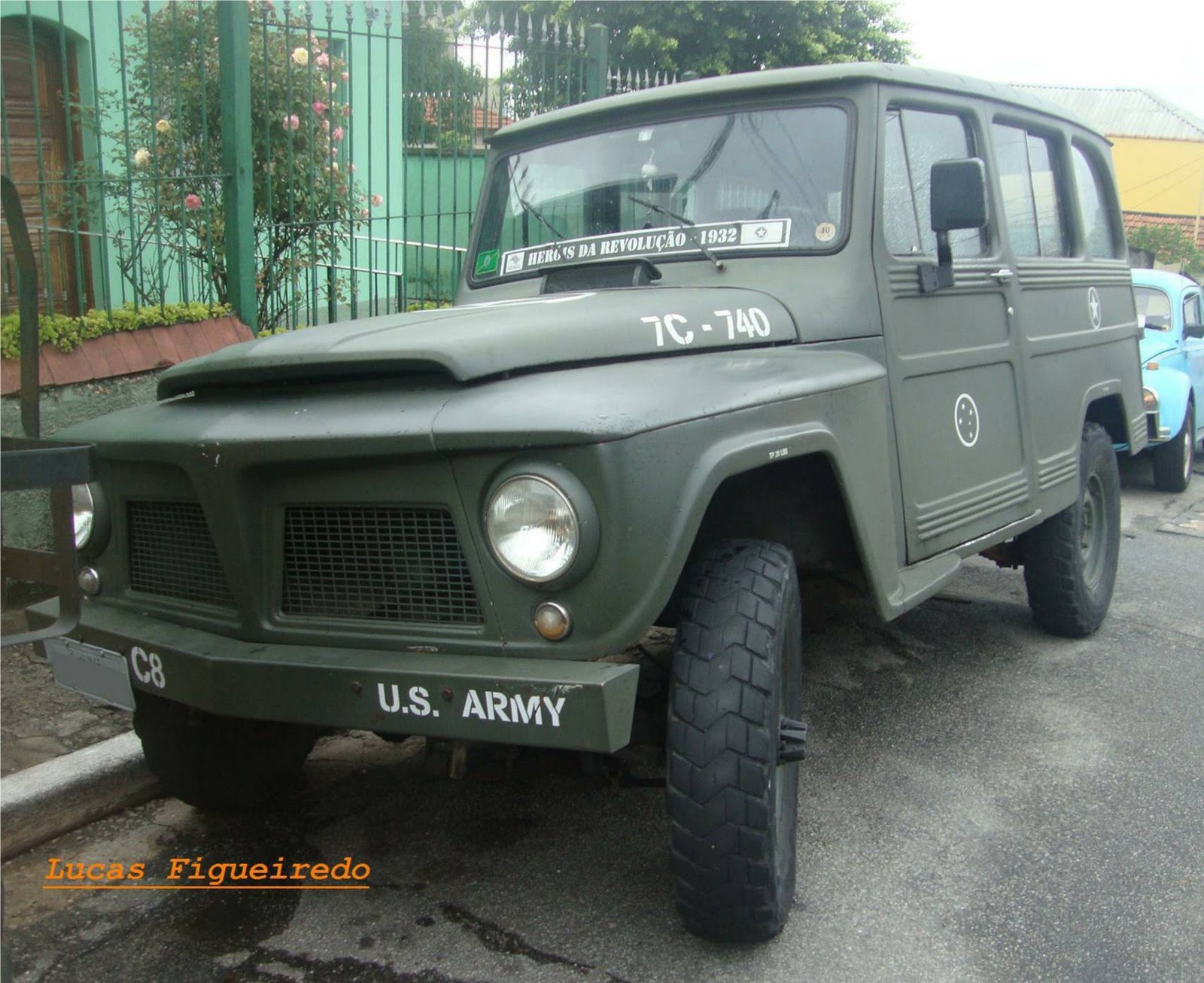 Registros Automotivos do Cotidiano: Ford Rural "US Army"