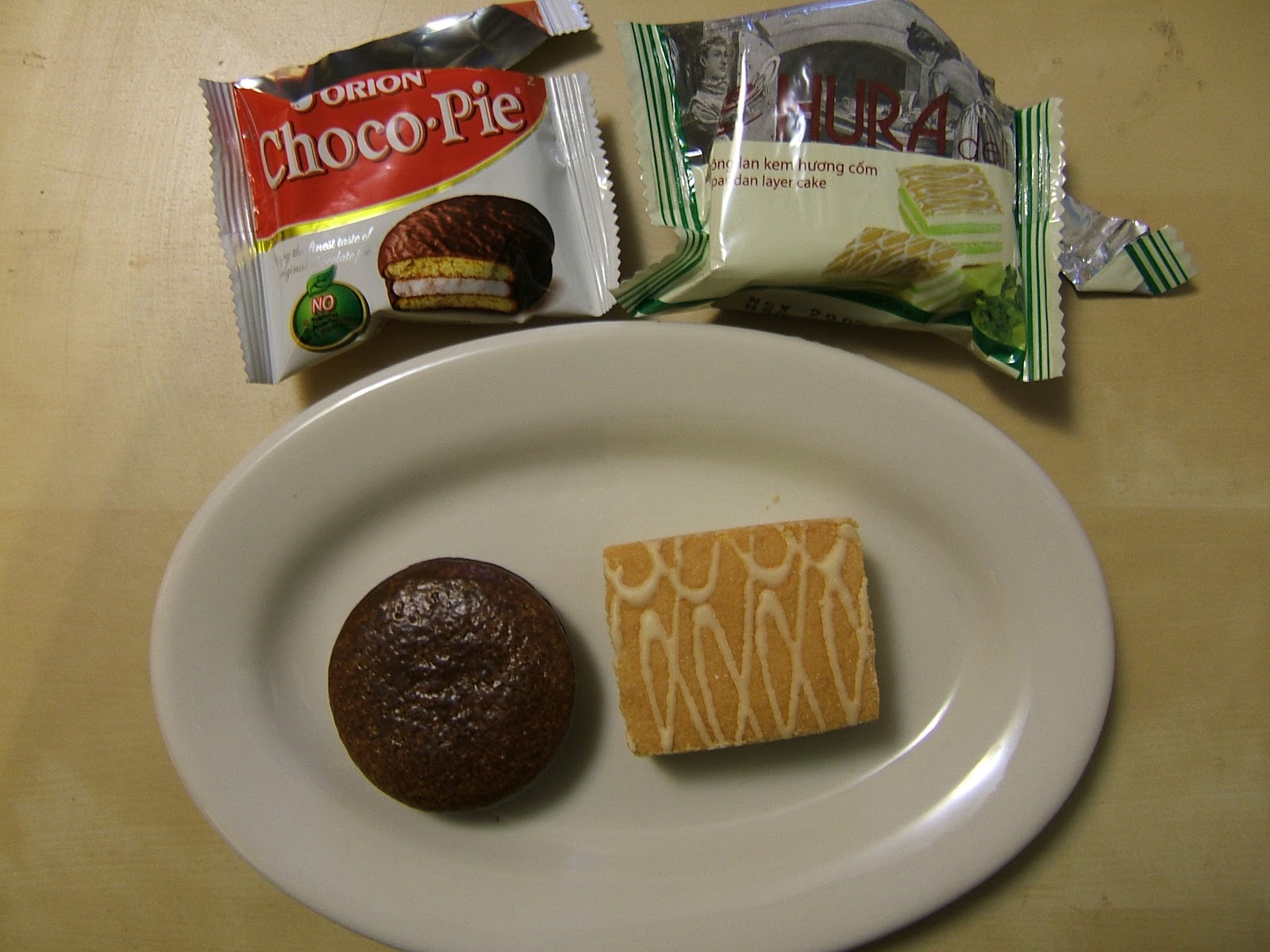 Student Guide to Boston's Cheap Eats: Orion Choco Pies and Pandan Cakes