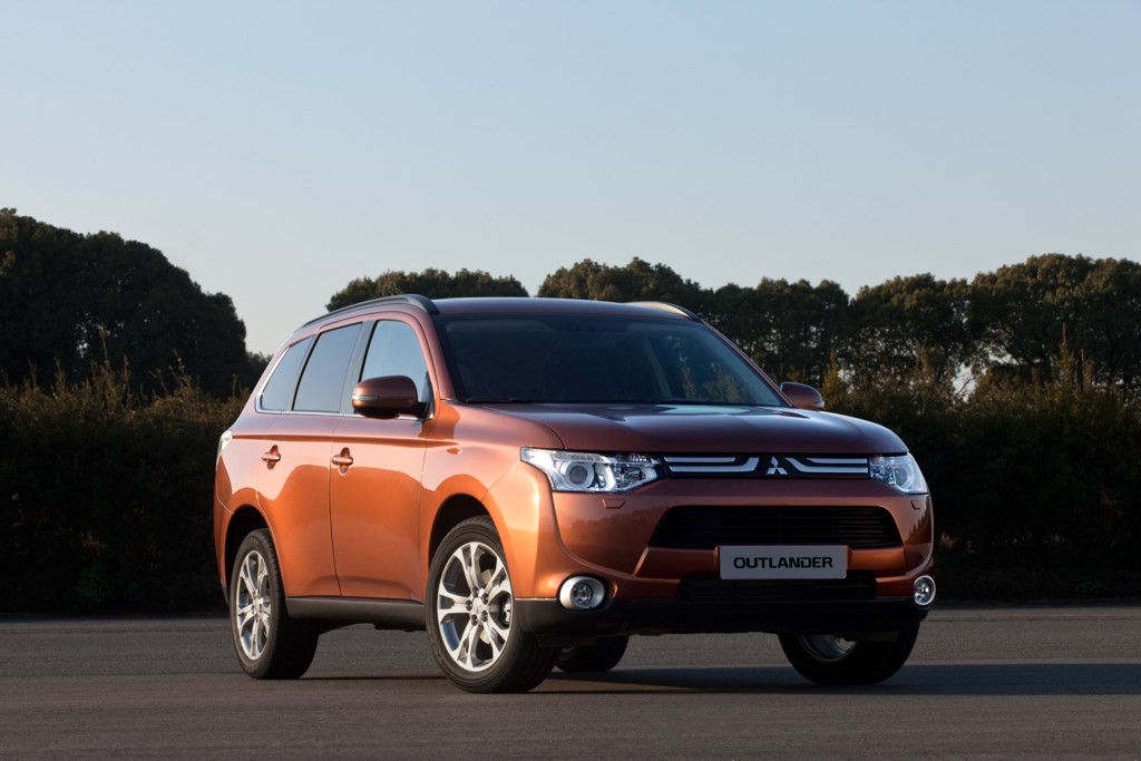 Mitsubishi Previews 2012 Outlander | CarGuide.PH | Philippine Car News ...