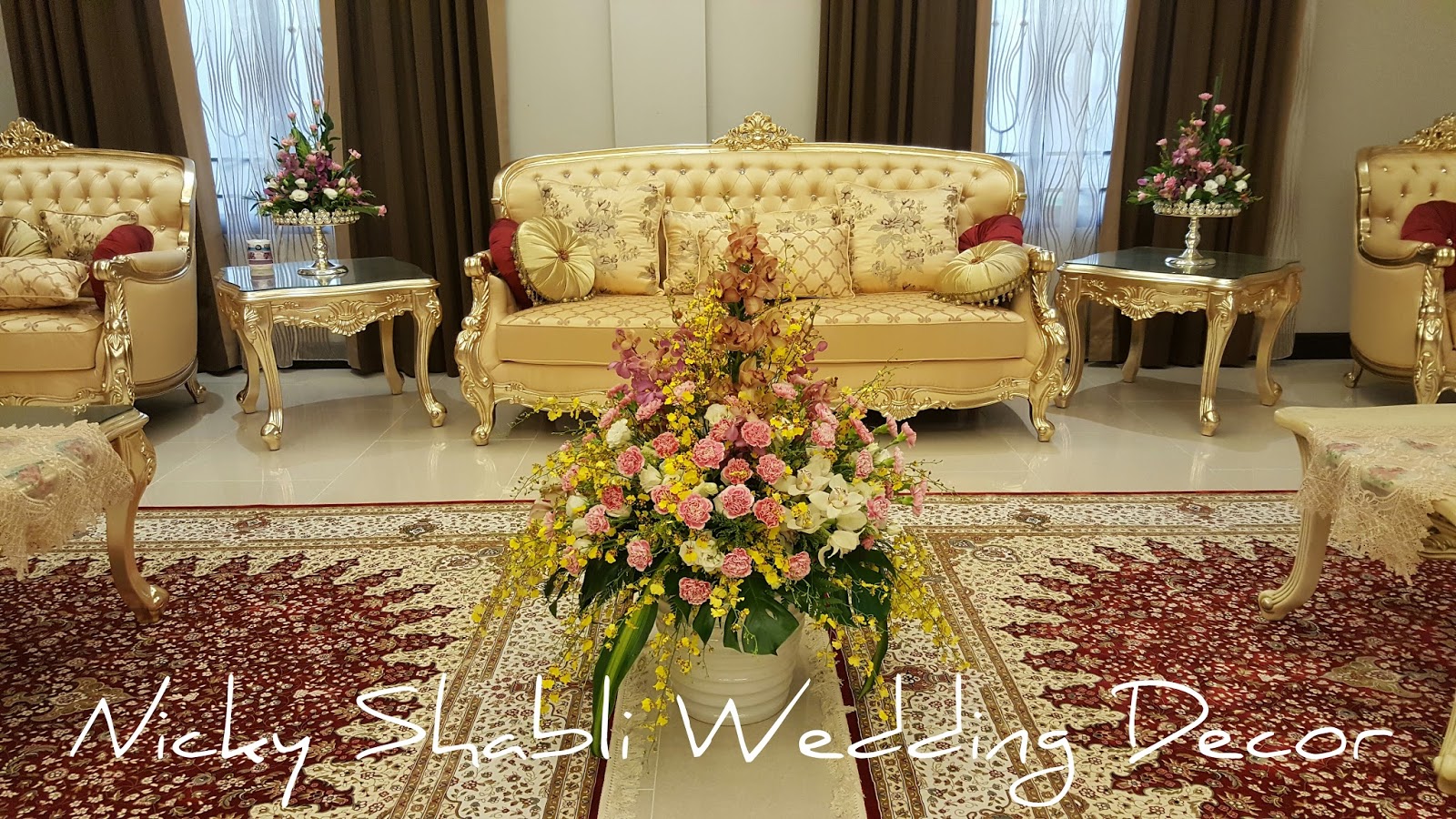 Nicky Shabli Wedding Decor - Kuching, Sarawak: Fresh Flower Arrangement ...