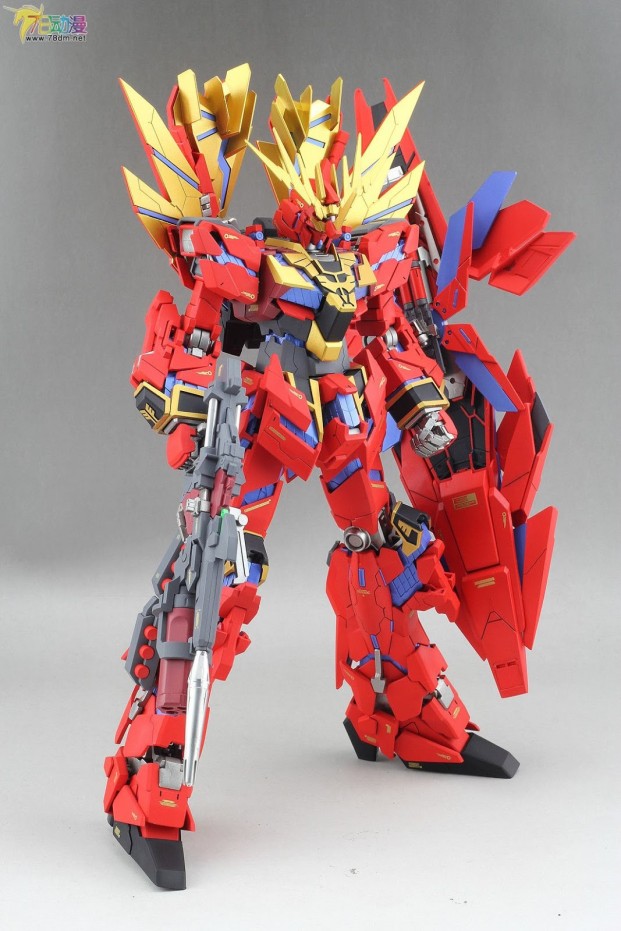 Custom Build: 1/100 Full Armor Banshee "Sleeves ver."