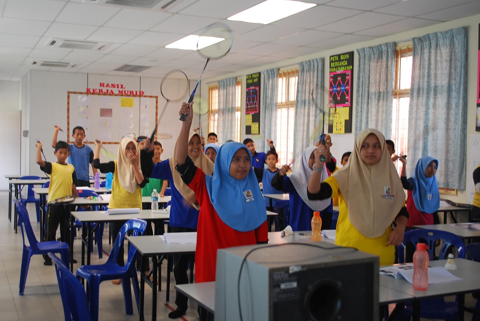 SEKOLAH KEBANGSAAN CHE LATIFF: KEM 1 MURID 1 SUKAN.