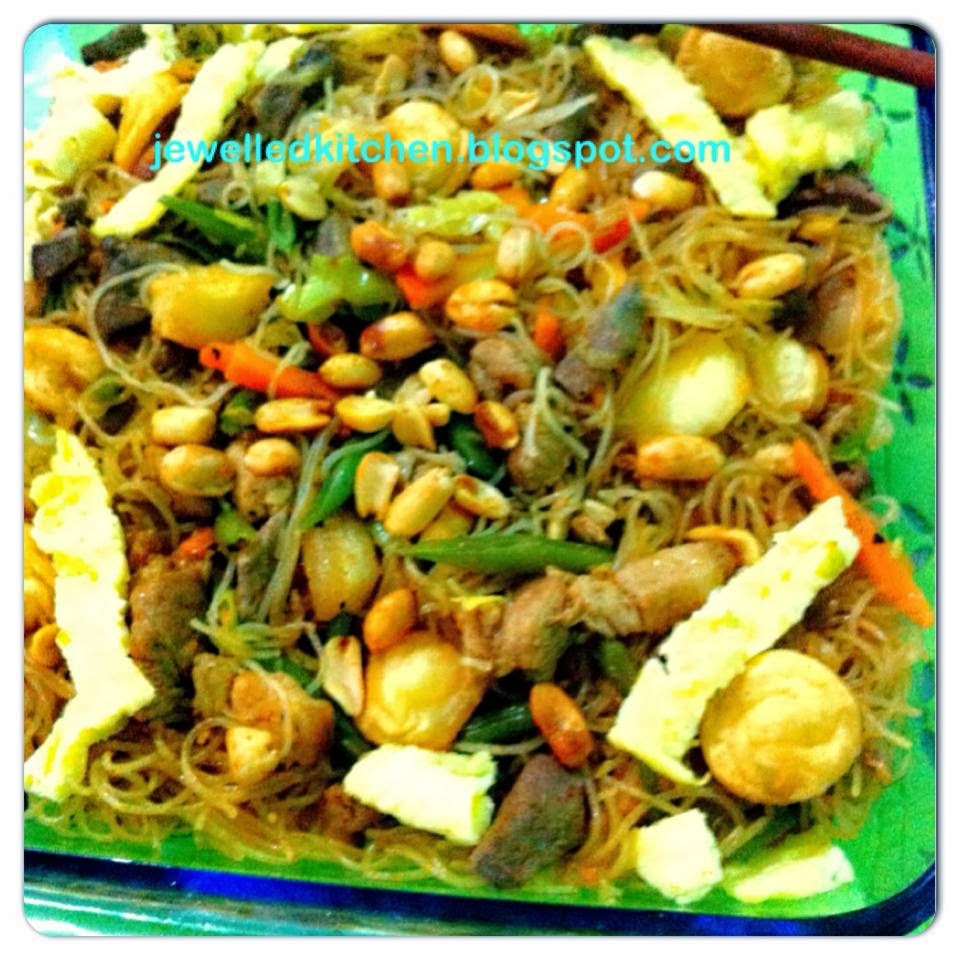 Golden Pancit Bihon Guisado