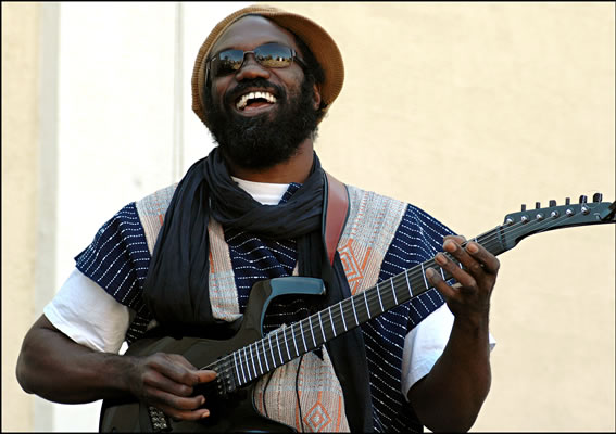 Mannish Blog: Corey Harris conecta a África ao Mississippi