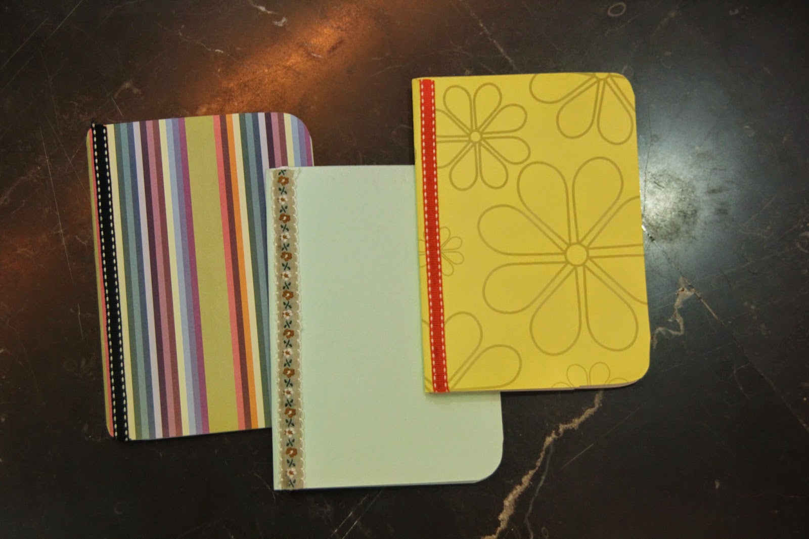 cre8ivecorner: hand made diaries