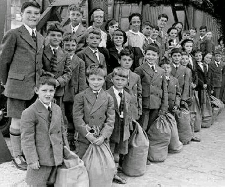 ART and ARCHITECTURE, mainly: British children evacuated overseas in ...