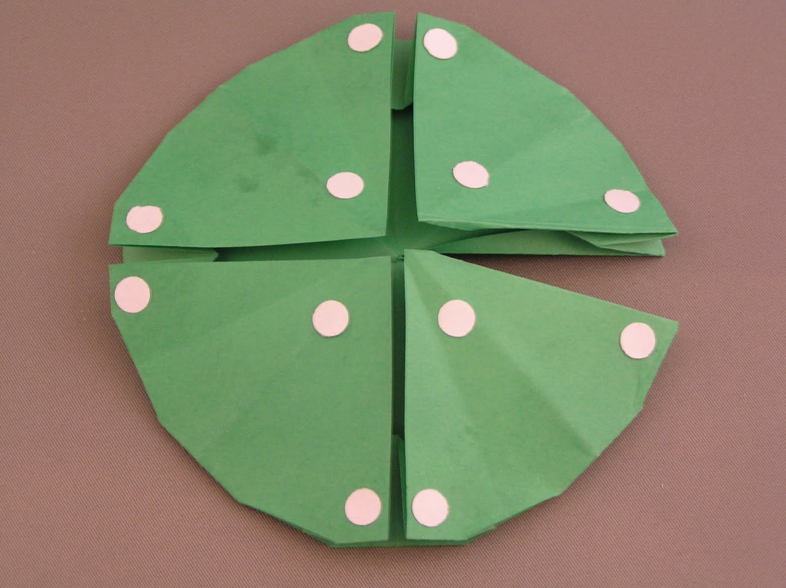 JC's Blog: Origami Water Lilly and Lilly-Pad