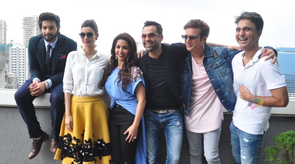 WriteMake Creations: HAPPY BHAG JAYEGI - Movie Review