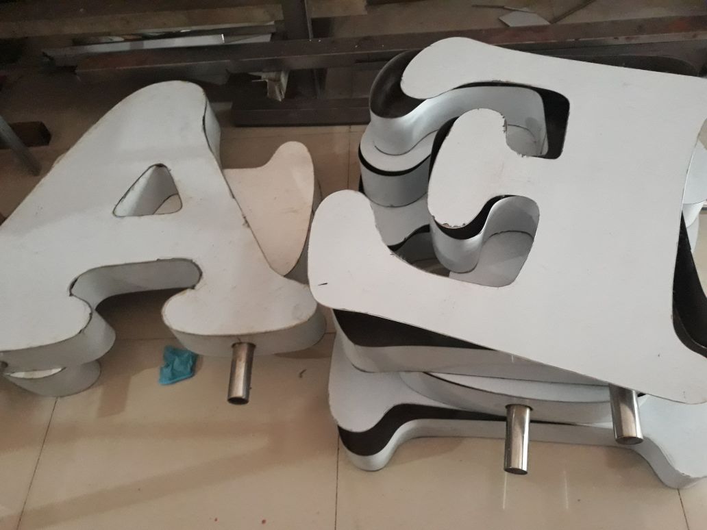 JASA PEMBUATAN HURUF TIMBUL, NEON BOX, NEON SIGN, PYLON SIGN, TOTEM ...