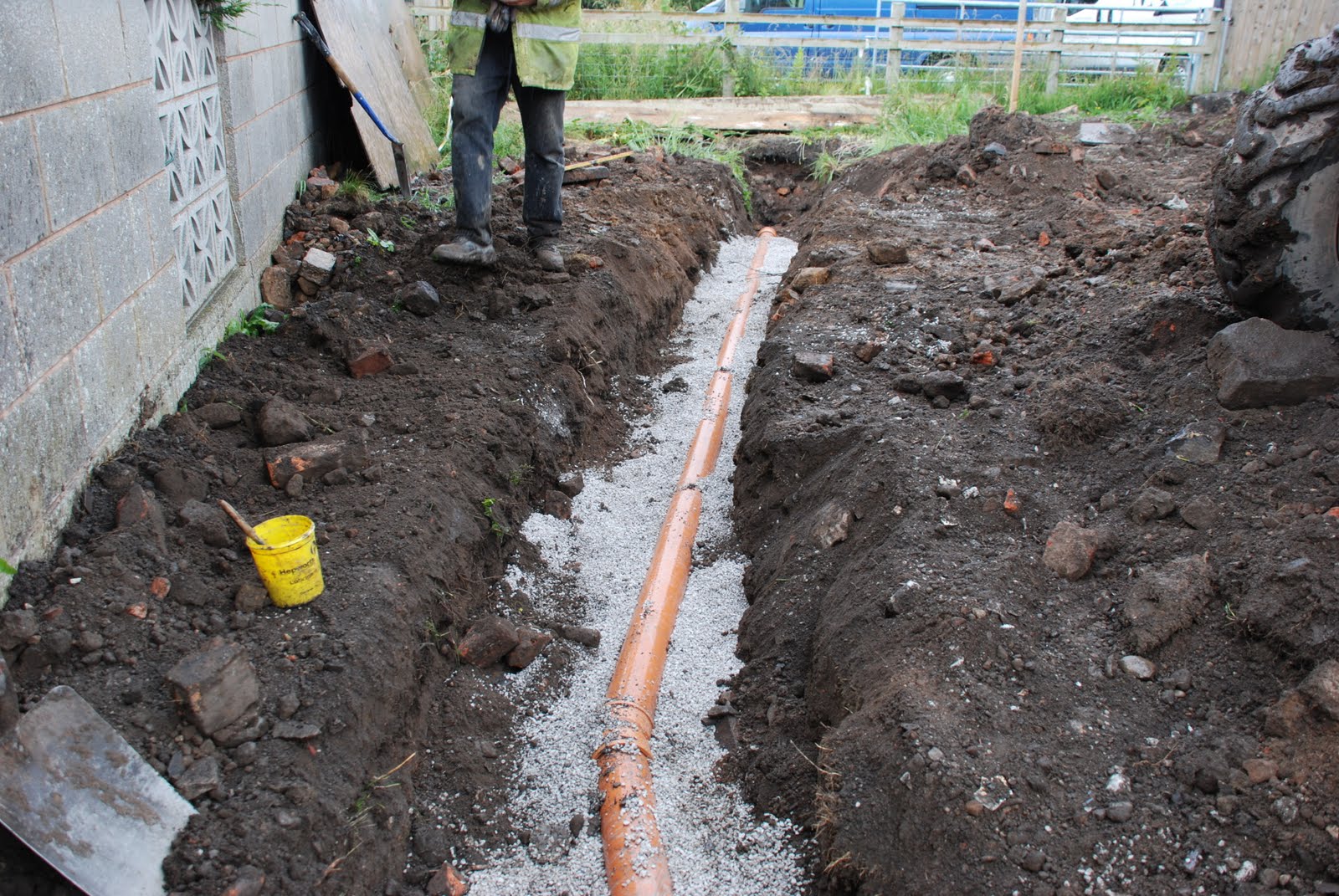 Our Eco Build House: 7th and 8th July 2011 - External drainage pipes ...