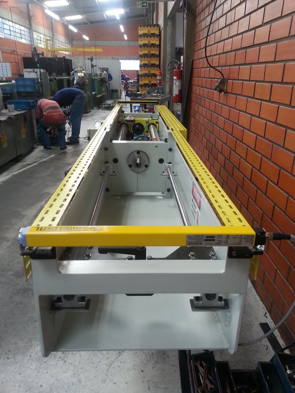 DR Comercio de Máquinas Industriais ( Tubos de concreto, PTA Marble TBG)